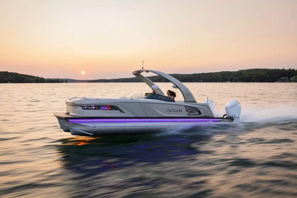 Excalibur Pontoon Boats: Design & Sophistication - Avalon Pontoons ...