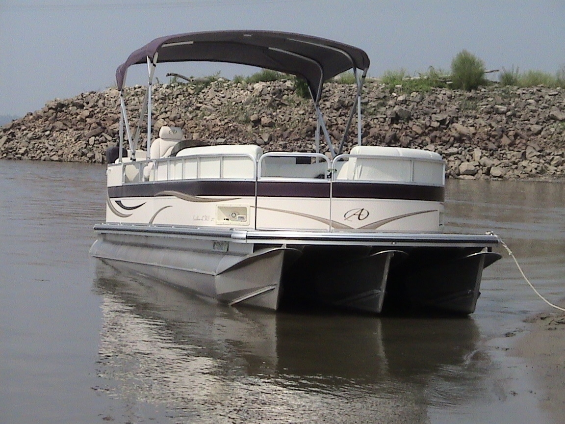 MISSISSIPPI RIVER EXCURSION - Avalon Pontoon Boats