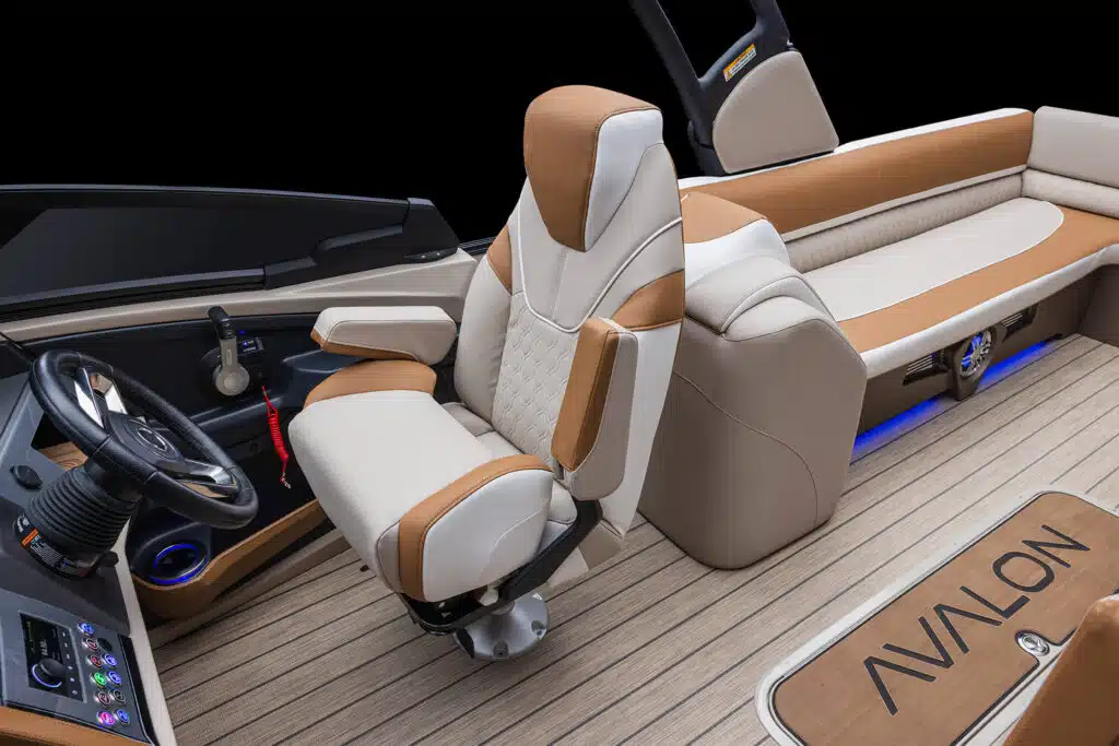 Catalina Pontoon Boats: Style and Sophistication - Avalon Pontoon Boats