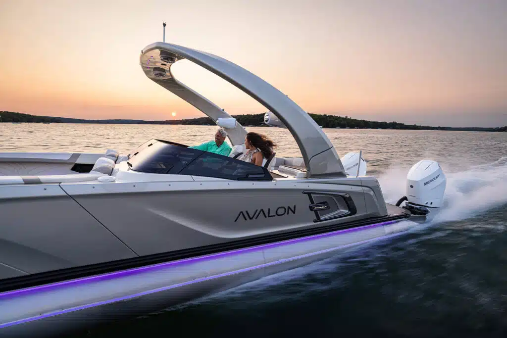 Entertaining Pontoon Boats - Avalon Pontoon Boats