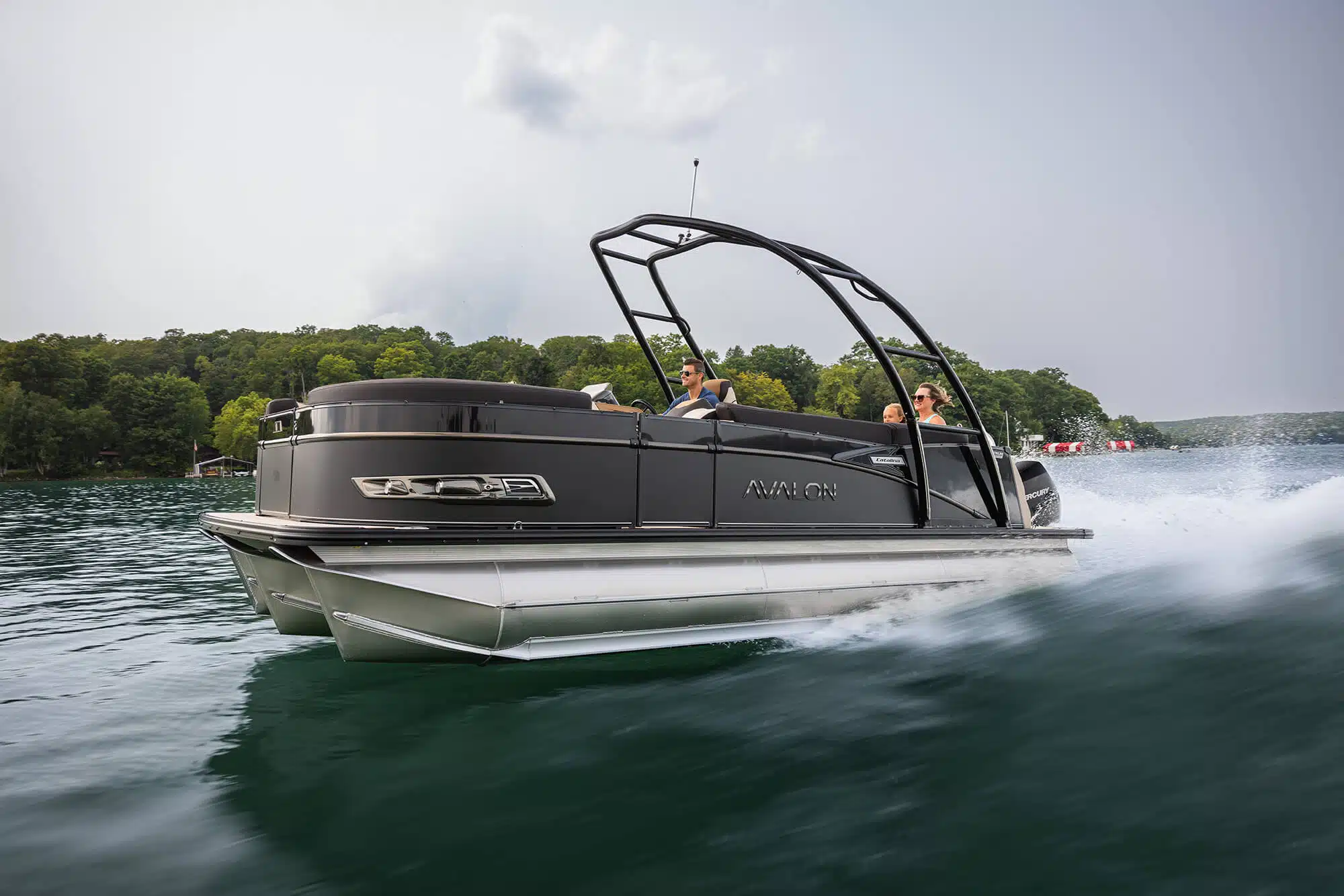 Pontoon Lounge Boats: Relaxation on the Water - Avalon Pontoon Boats