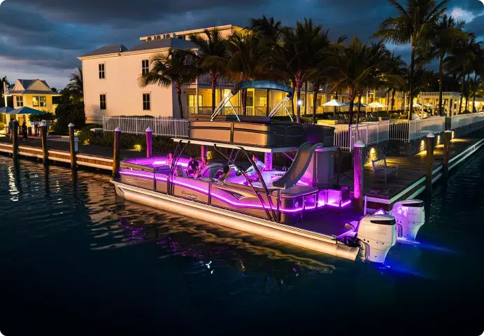 Best Pontoon Boats | Avalon Pontoons
