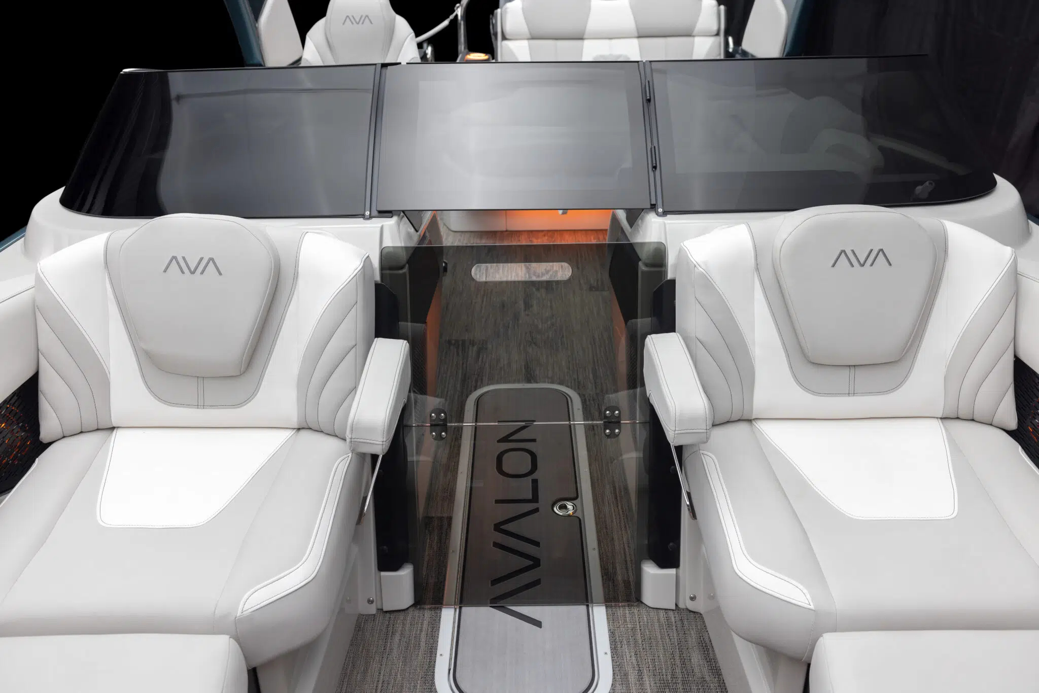 Excalibur Pontoon Boats: Design & Sophistication - Avalon Pontoons ...