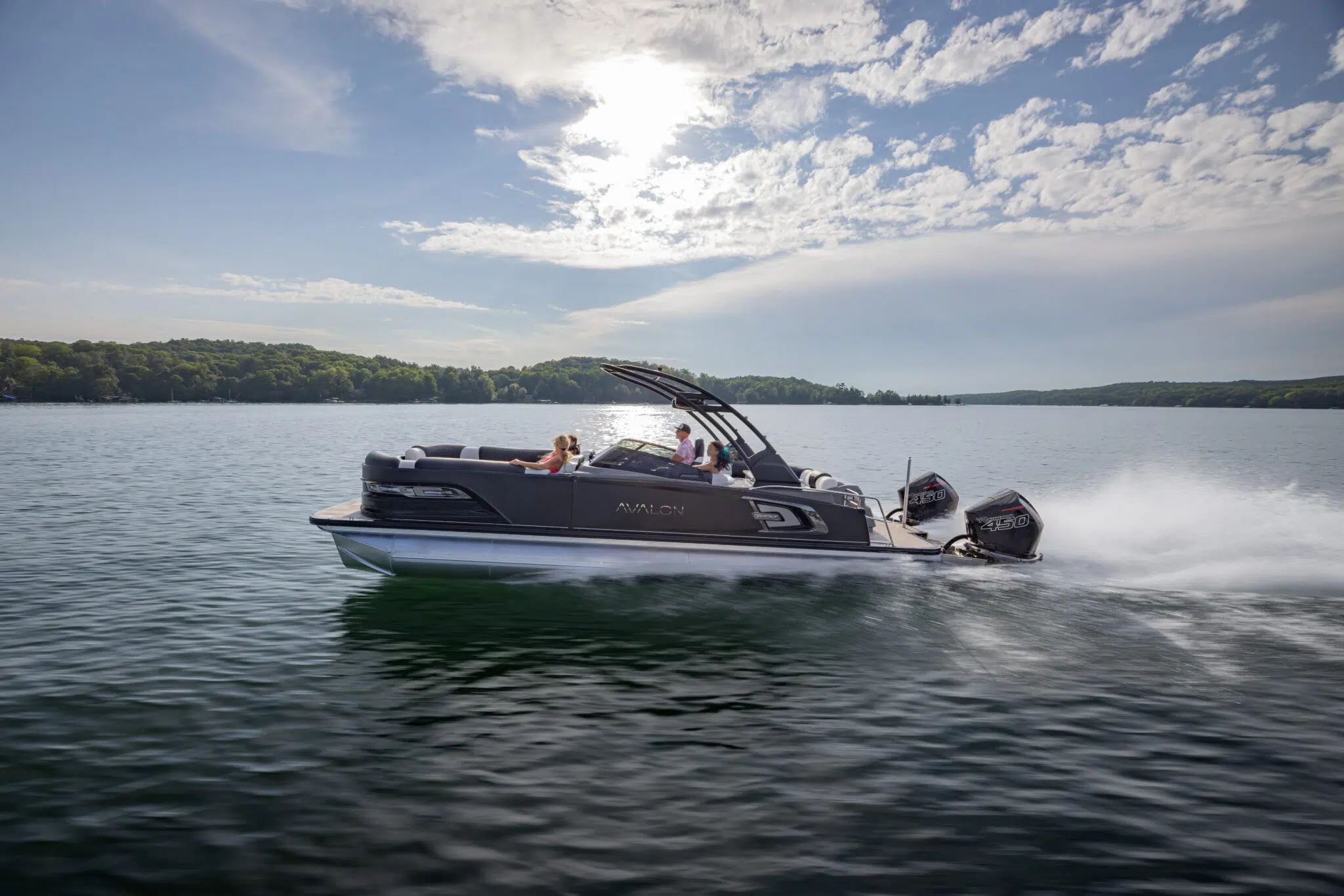 Excalibur LTD Pontoons: Fully-Loaded Premium Models - Avalon Pontoon ...