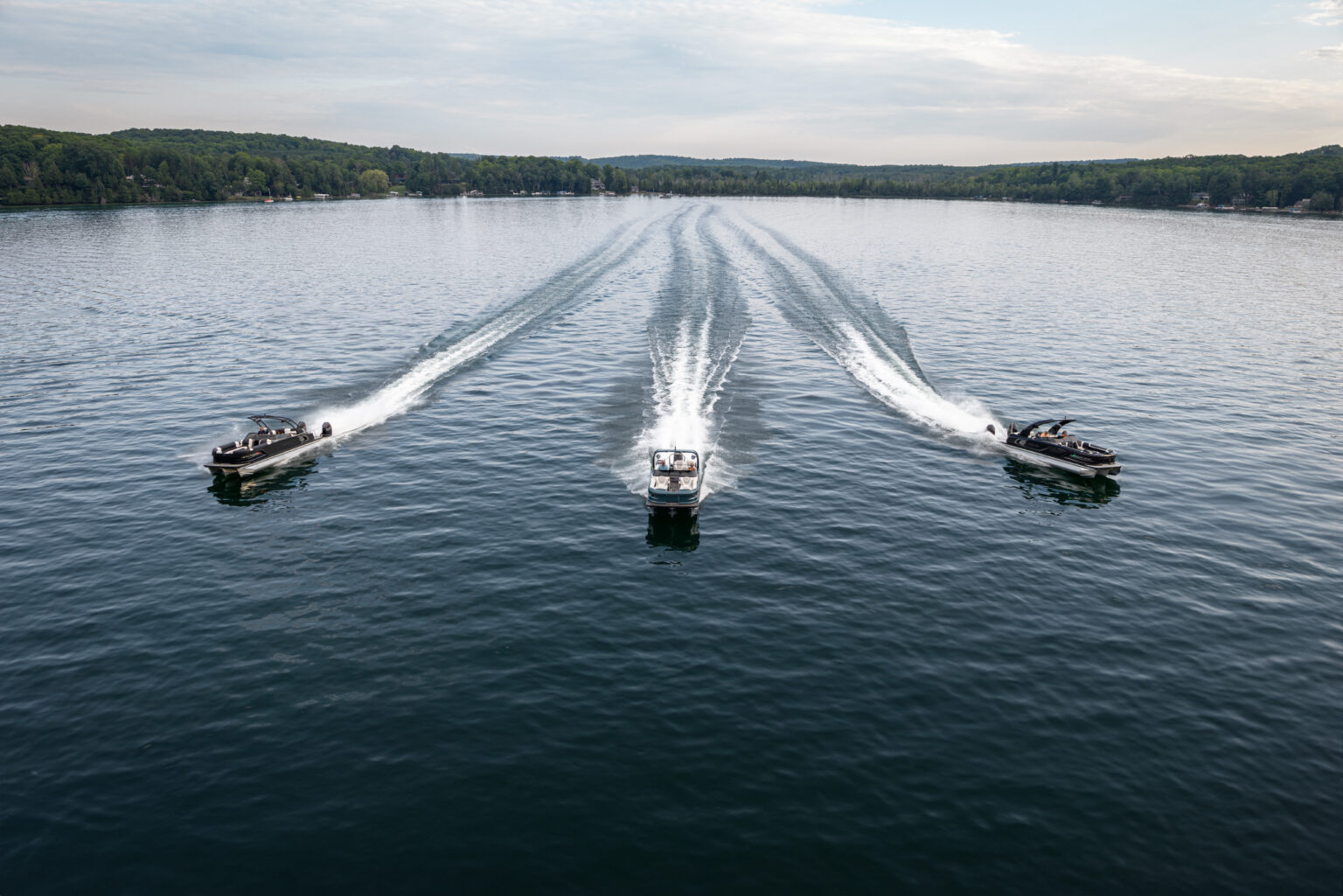 Build A Boat: Customize Your Dream Pontoon - Avalon Pontoon Boats