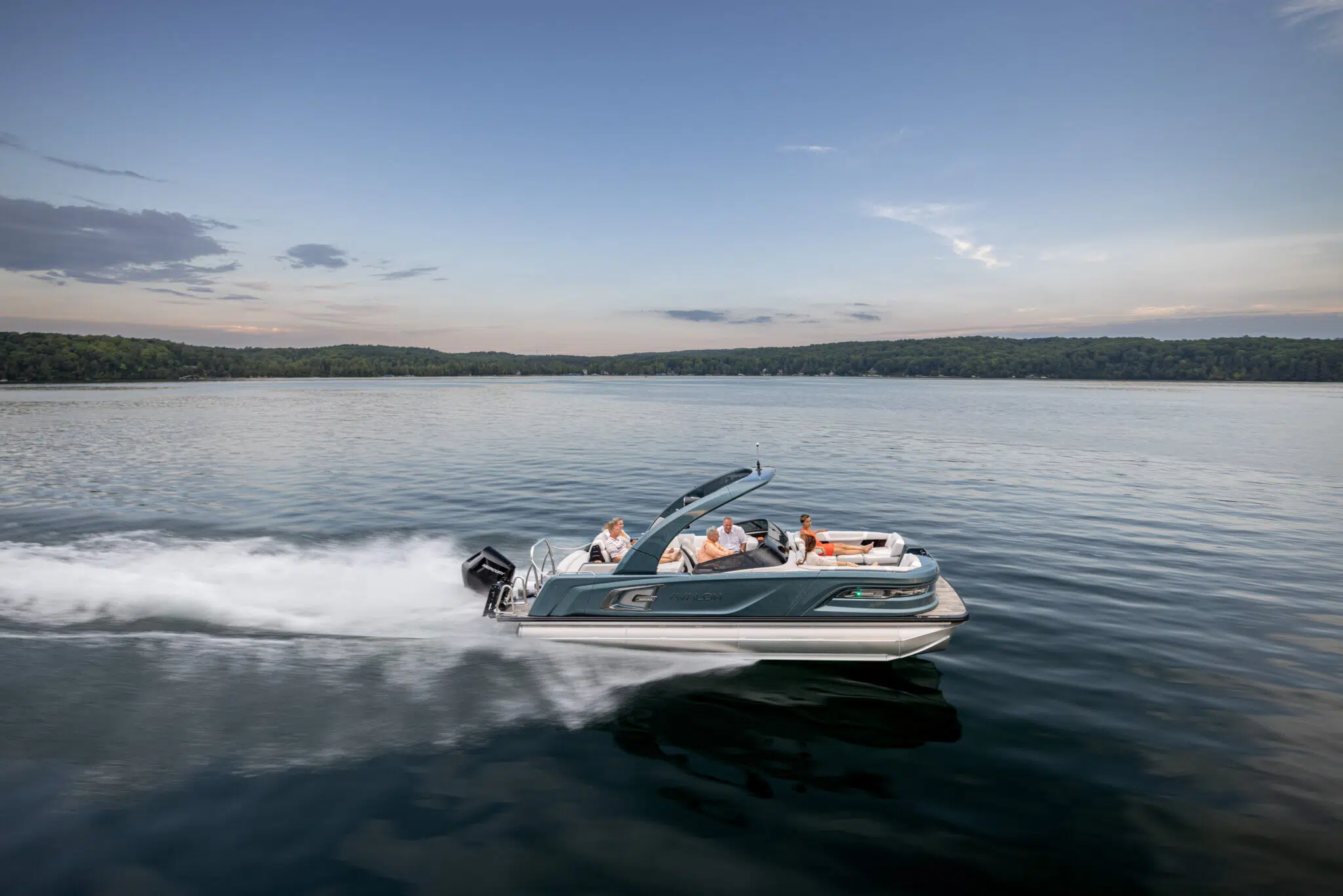 Excalibur Pontoon Boats: Design & Sophistication - Avalon Pontoons ...