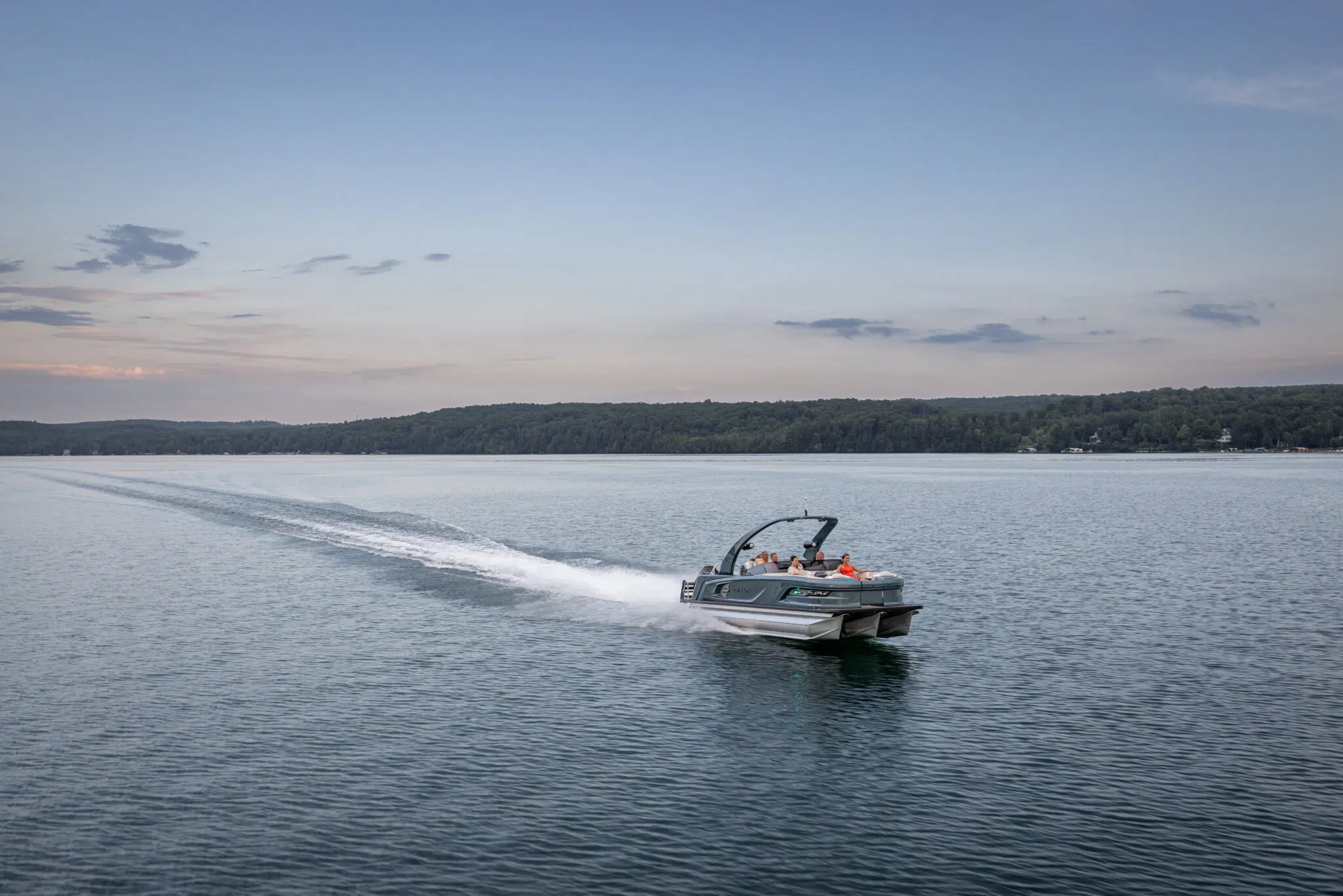 Excalibur Pontoon Boats: Design & Sophistication - Avalon Pontoons ...