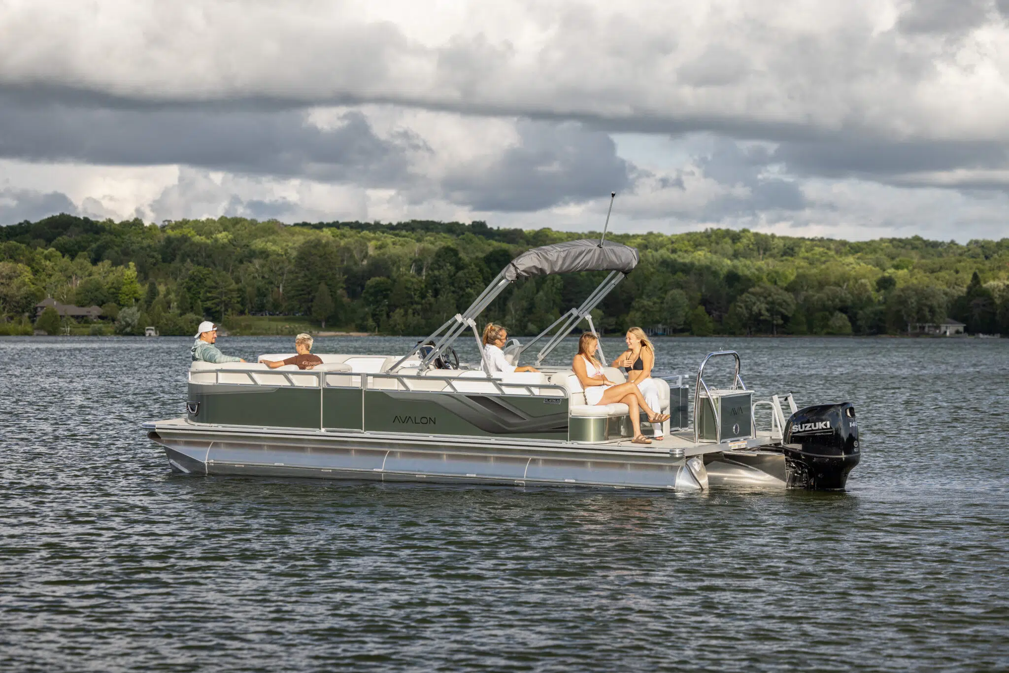 Venture 85 Pontoon Boats: Clean and Traditional Design - Avalon Pontoon ...