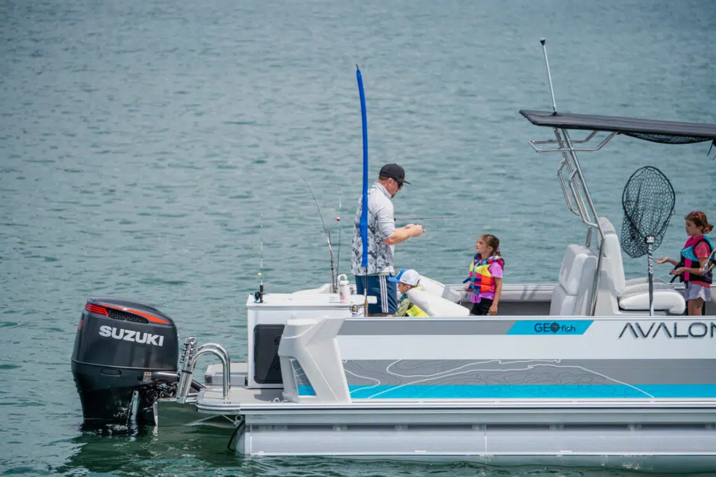 GEOfish - Avalon Pontoon Boats